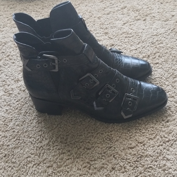 Design Lab Lord & Taylor | Shoes | Design Lab Boots | Poshmark